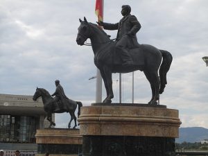Monuments_of_Macedonian_revolutionaries_Goce_Delcev_and_Dame_Gruev_on ...